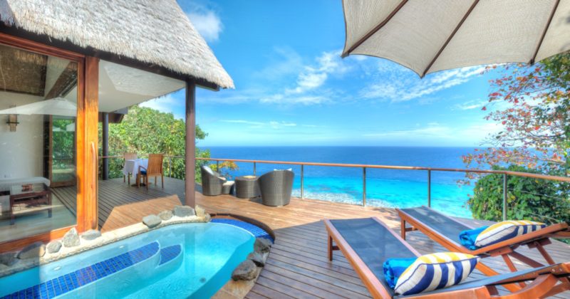 Luxury Guide To Island Hopping The South Pacific Islands - AGLAIA
